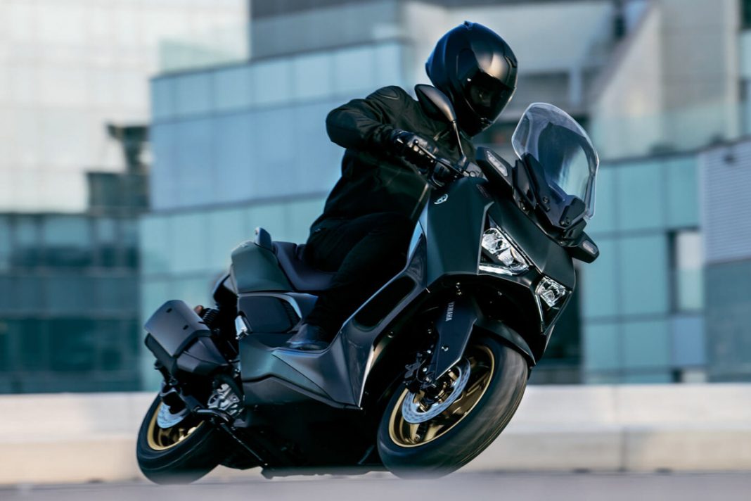 2023 Yamaha XMAX Launched - Gets The Tech Max Trim, TFT Display - BikesRepublic.com